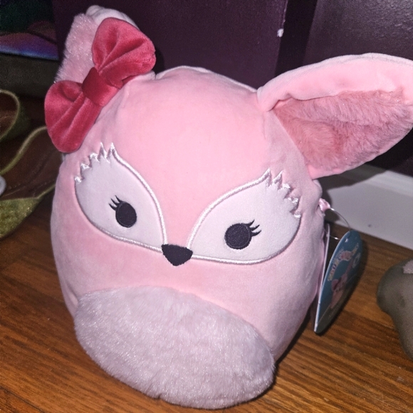 Squishmallows | Toys | Nwt Miracle The Pink Fennec Fox 8 Squishmallow ...